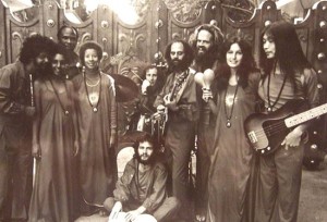 Rajneesh Rock Band – Pune 1980 at the gate | Osho News