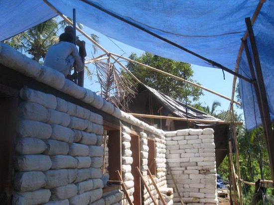 Earth Bag Houses Are Dirt-Cheap | Osho News