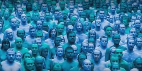 Thousands in Four Shades of Blue | Osho News