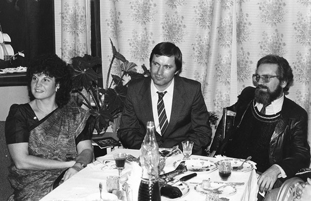 215 Lani with friends | Osho News