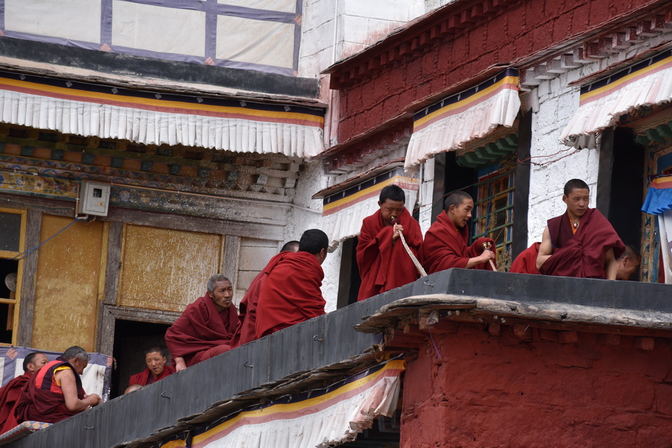 Monks practicing music | Osho News