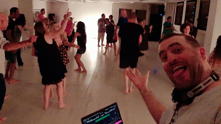 000 Osho TLV party | Osho News