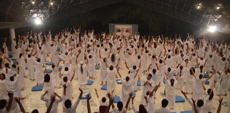 White Robe evening | Osho News