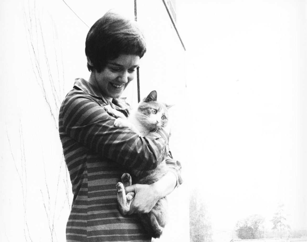 Childless cat lady * | Osho News
